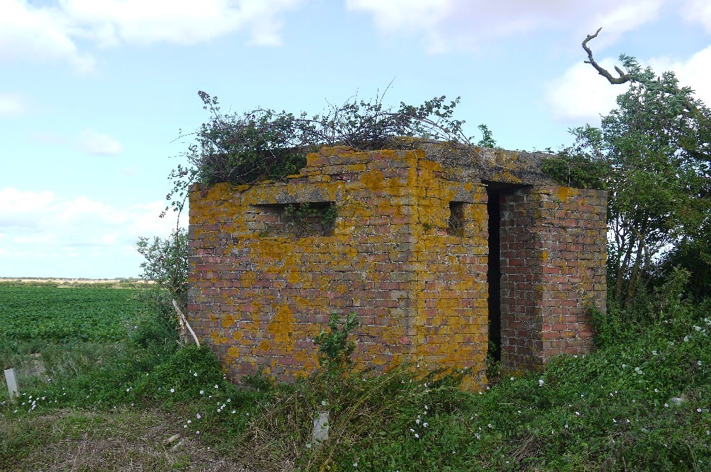 WW1 and WW2 Defences - Suffolk and beyond: Tett Turrets - Docking, Norfolk