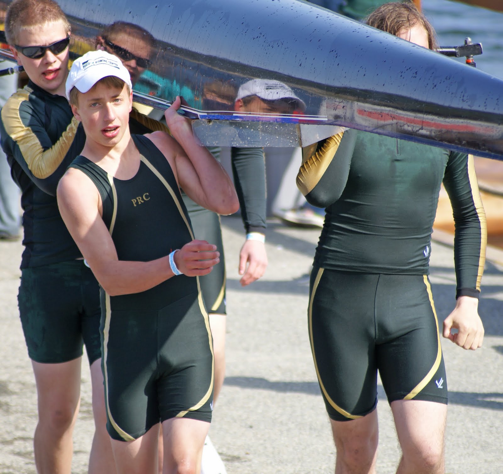 Hot Men Rowing!: 39 pics of stunning young guys