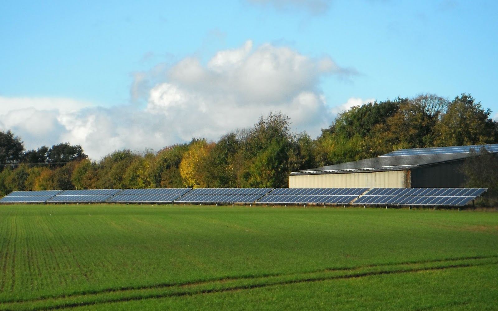 Staffordshire Photo: Plenty of sun for 'glass-lands'