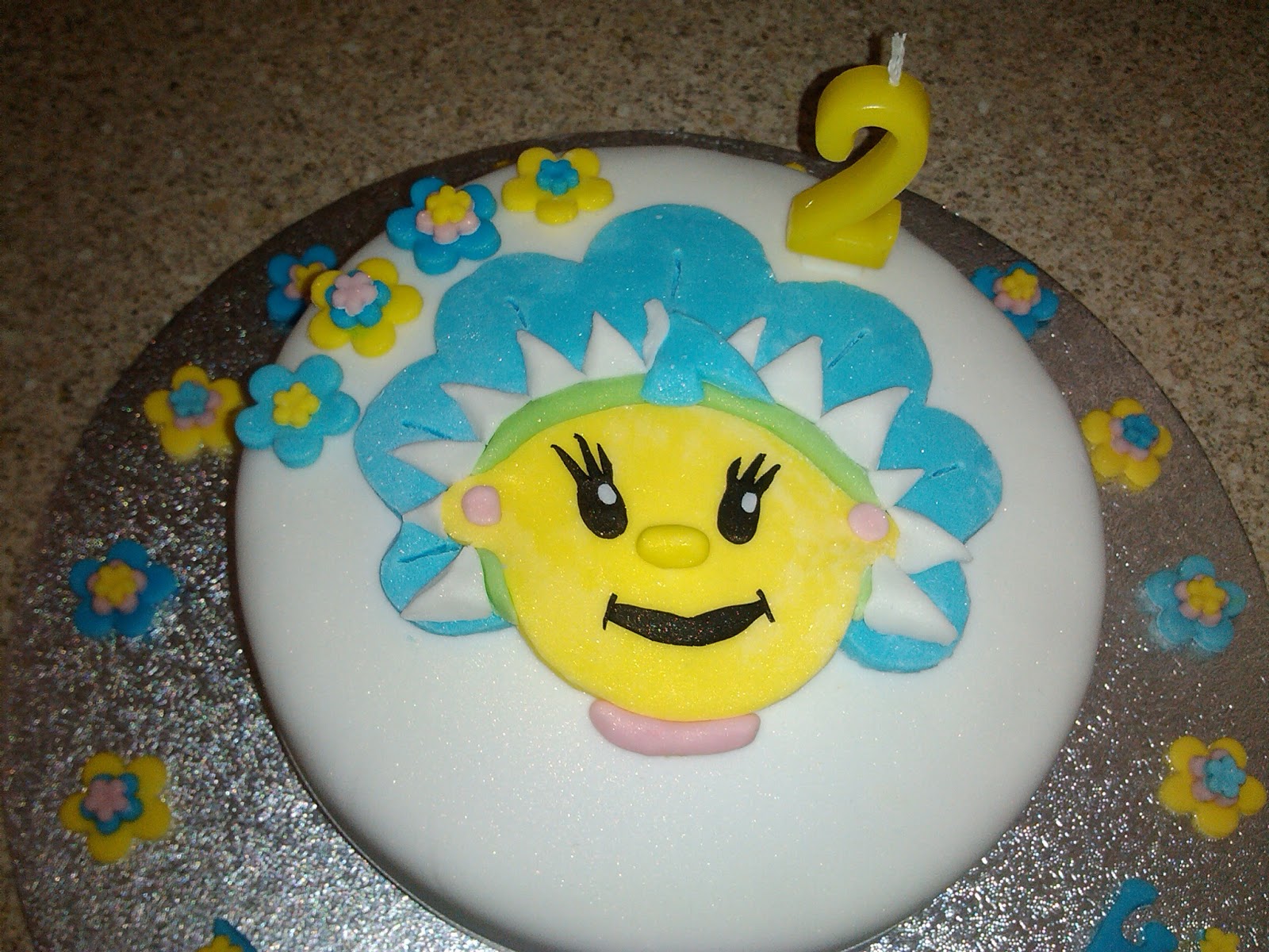 Icing...so sweetly: Fifi & the Flowertots 2nd Birthday Cake