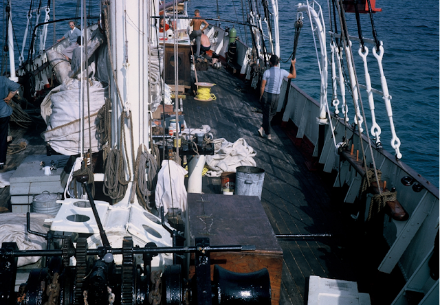 On The Rocks: The Last Voyageof the Brigantine Yankee