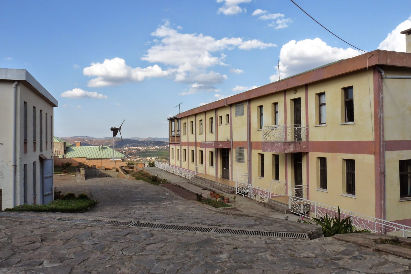 Manao ahoana!: Le centre de formation Lovasoa