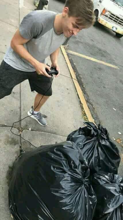 40+ Hilariously funny Fortnite memes to make you laugh