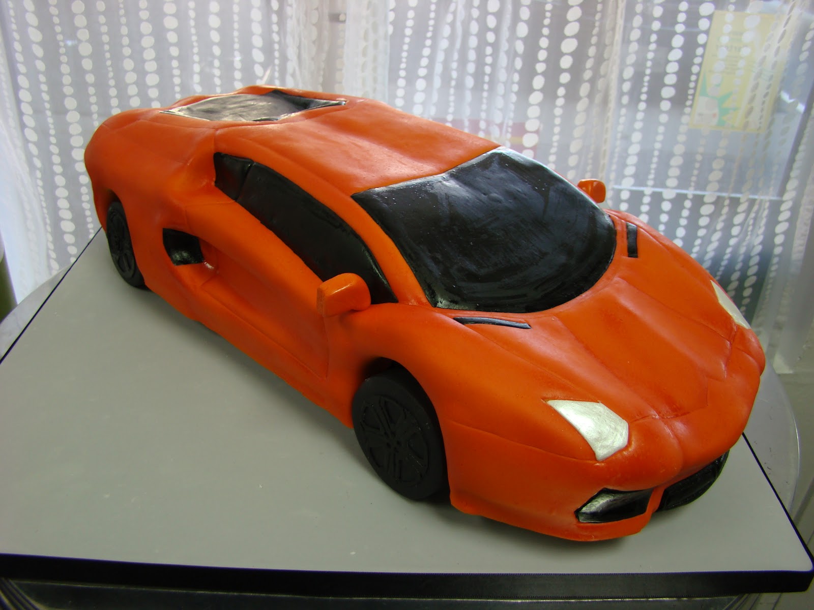 Sweet Cakes by Rebecca: 2011 lamborghini aventador {sculpted cake}