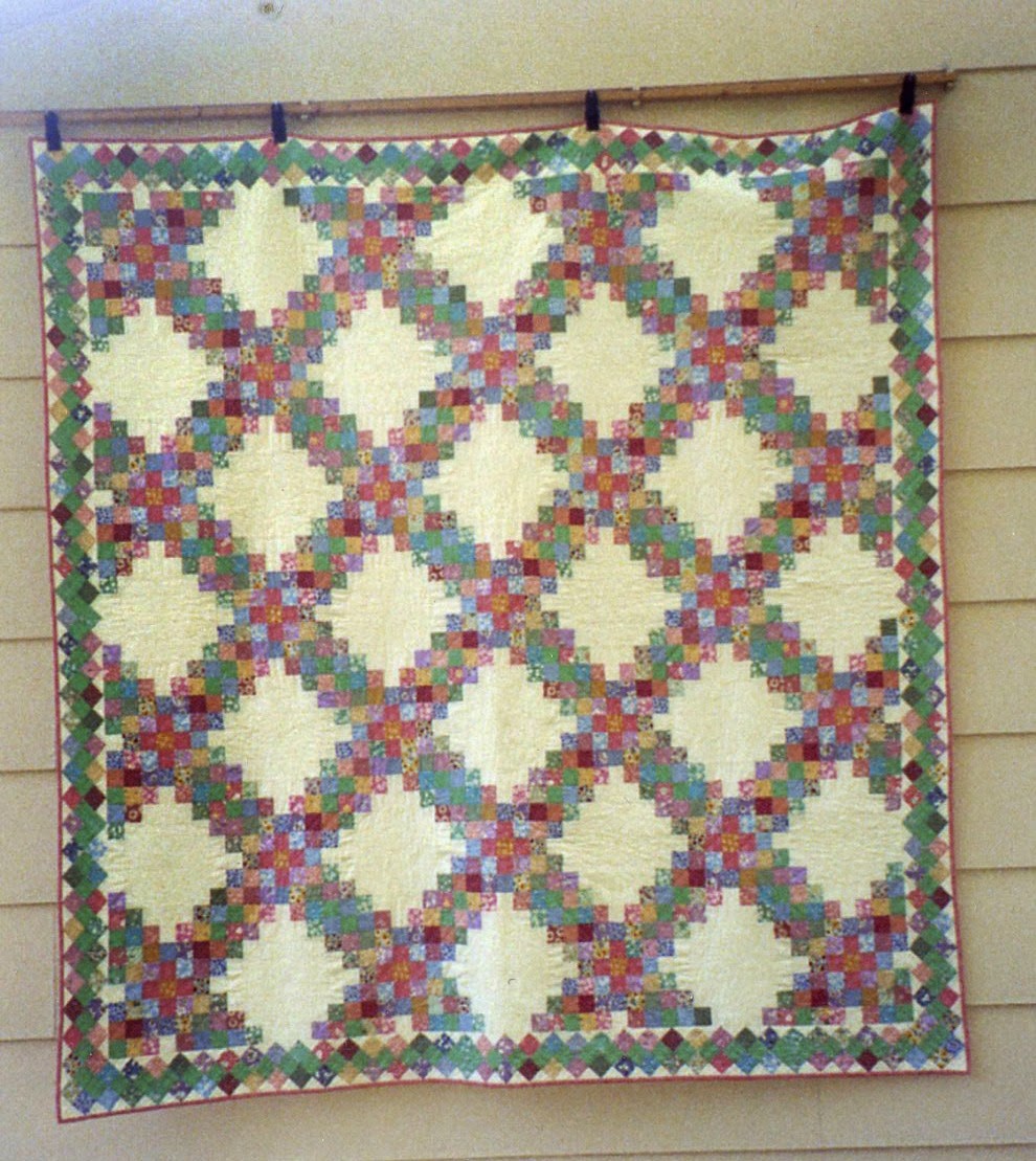 PURPLE SAGE ORIGINALS: Irish Chain and Trip Around The World Quilt ...