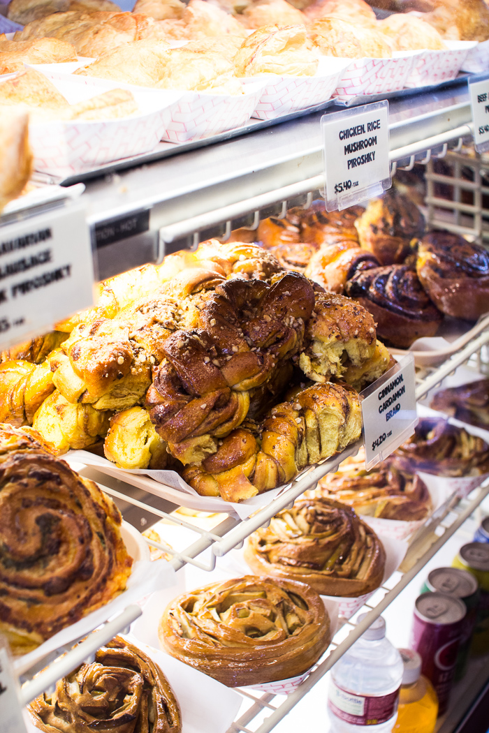 A Local's Guide to all the best Eats in Pike Place Market | Flourishing ...