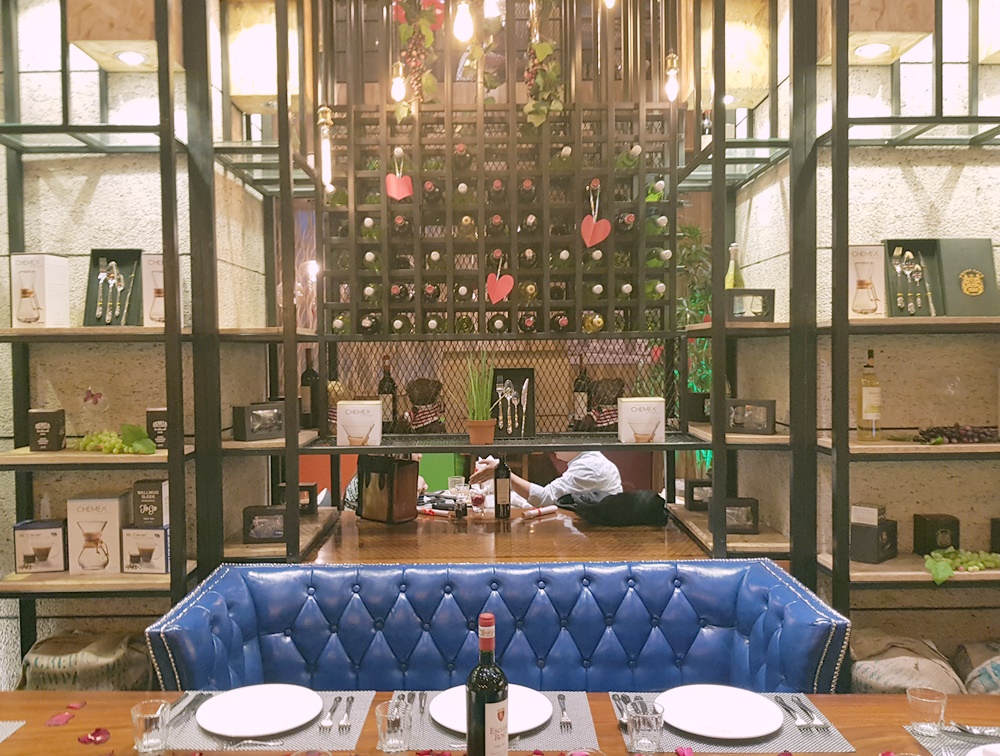 Reviewed! 1919 Grand Cafe | diane wants to write