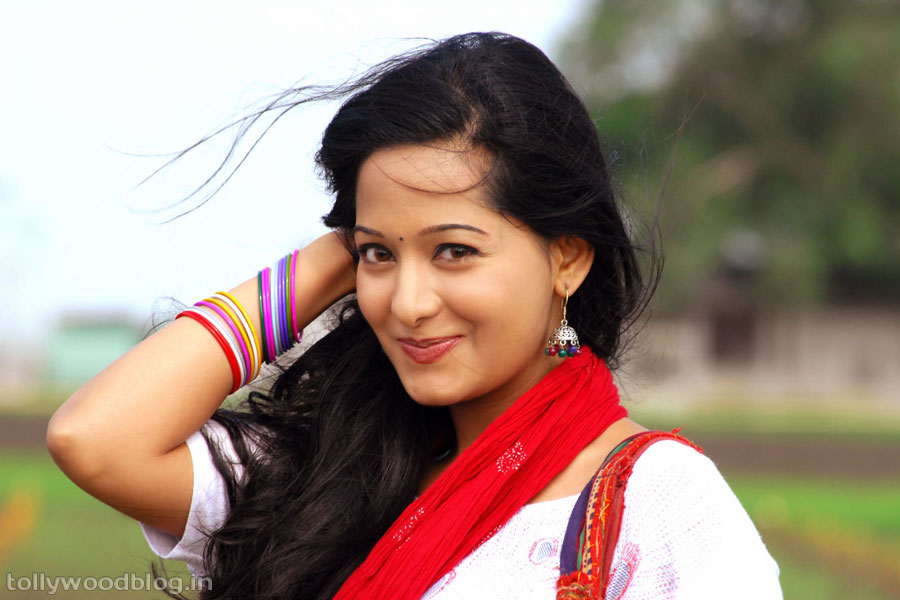 Preetika Rao Photo Gallery – iamtelugu