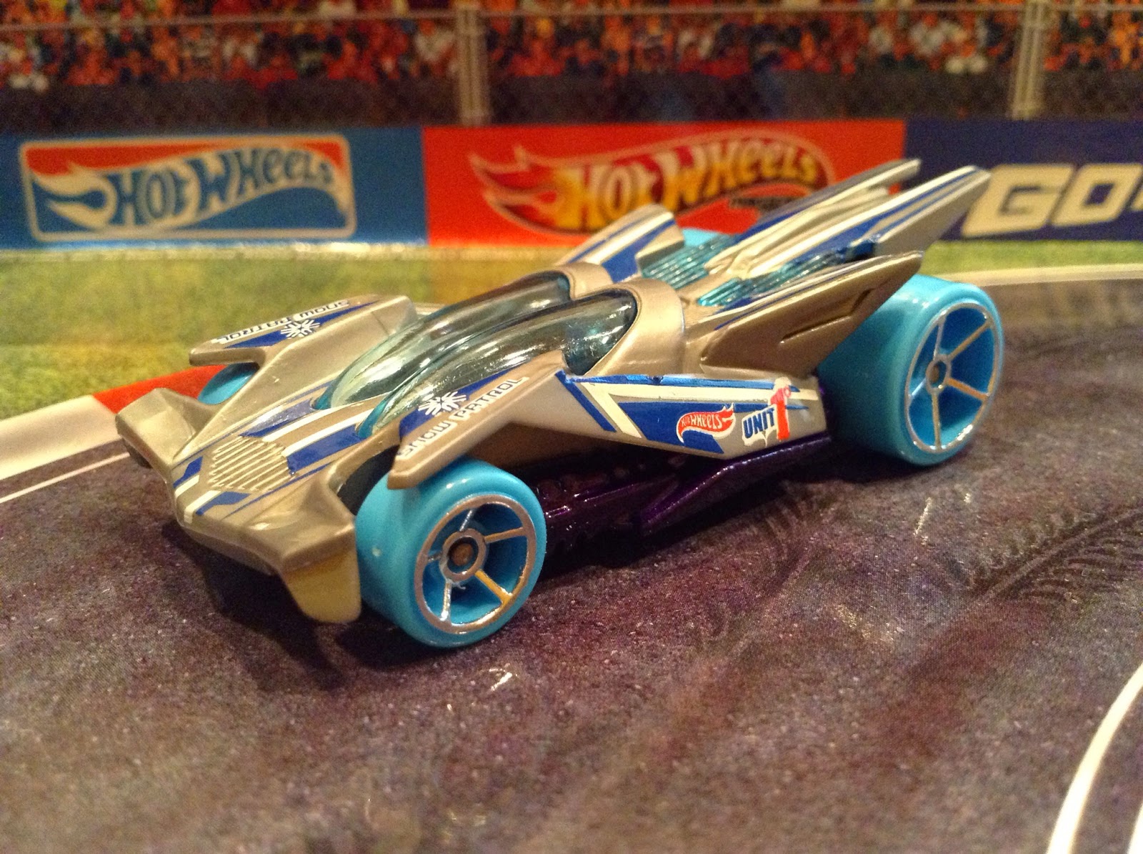JULIAN'S HOT WHEELS BLOG: Second Wind & RD-02