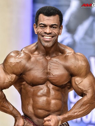 world bodybuilders pictures: bahrain muscles man muhamamd hassan