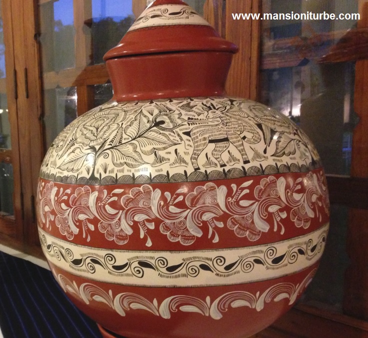 Alfarería en la Región del Lago de Pátzcuaro, Michoacán