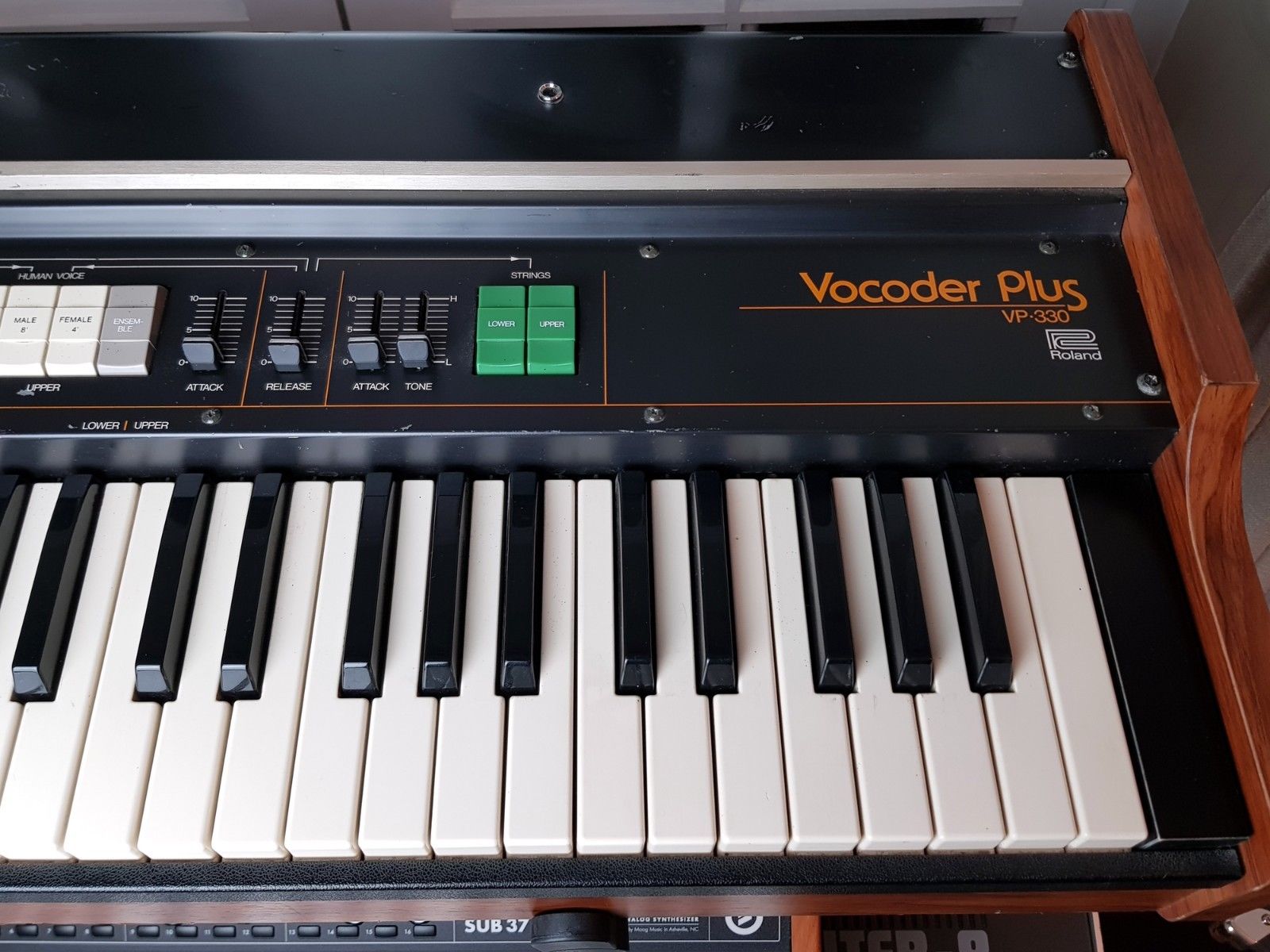 MATRIXSYNTH: ELO's Dave Morgan Roland VP-330 MK1 Vocoder Synth SN ...