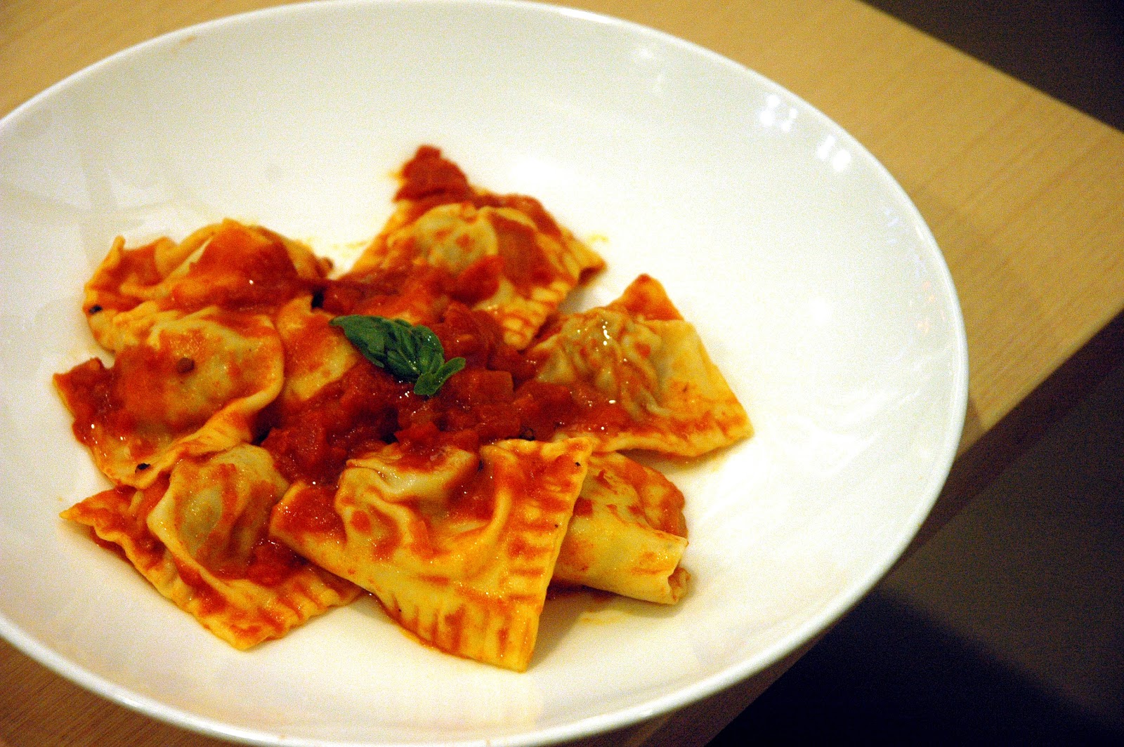 DUDE FOR FOOD: Authentic Italian at Lombardi's