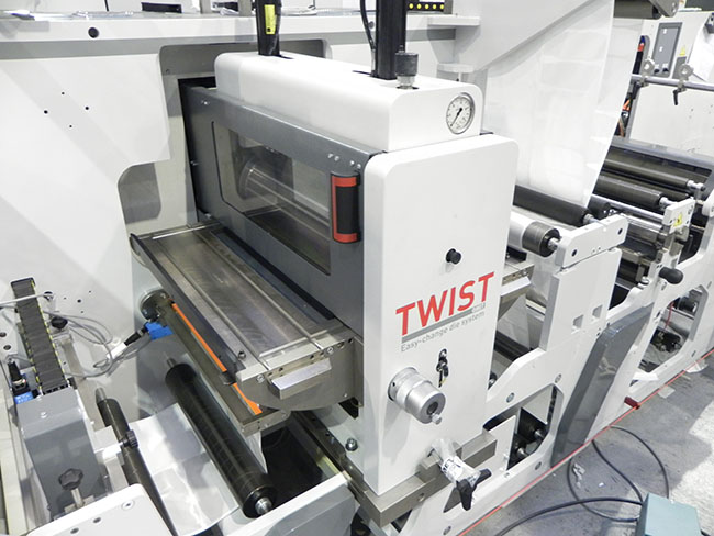 Labels India: Unique solutions by Omet for a smart converting process