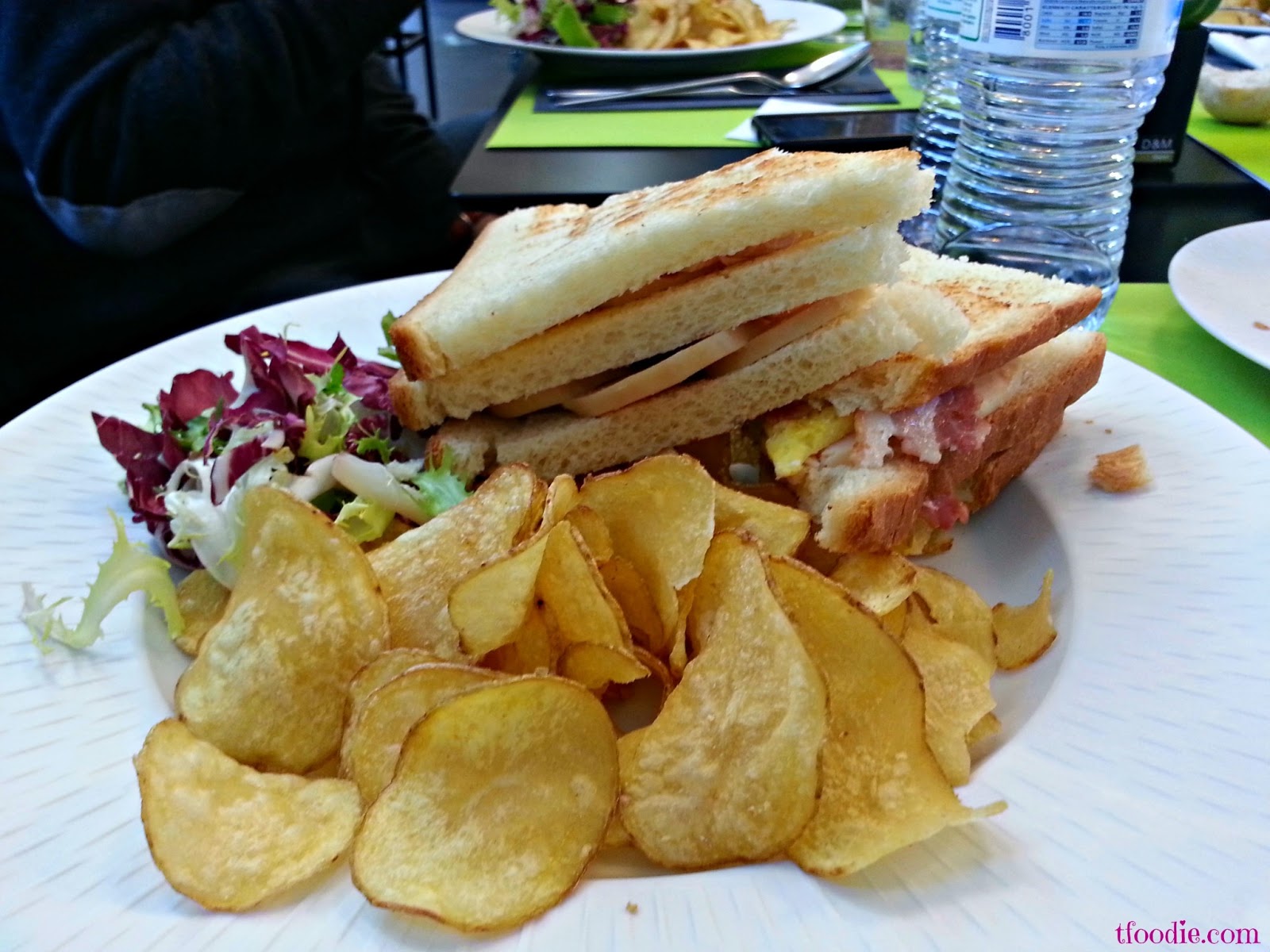 The traveling foodie: Milano Bakery