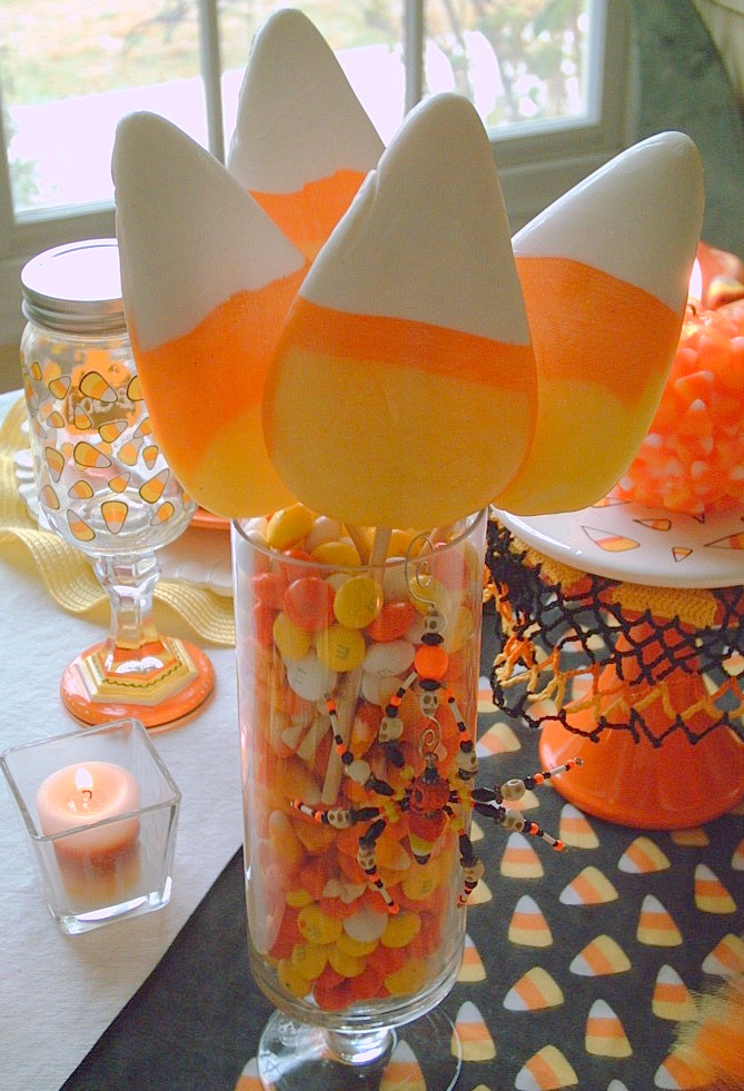 Candlelight Supper: Fall Candy Corn Tablescape