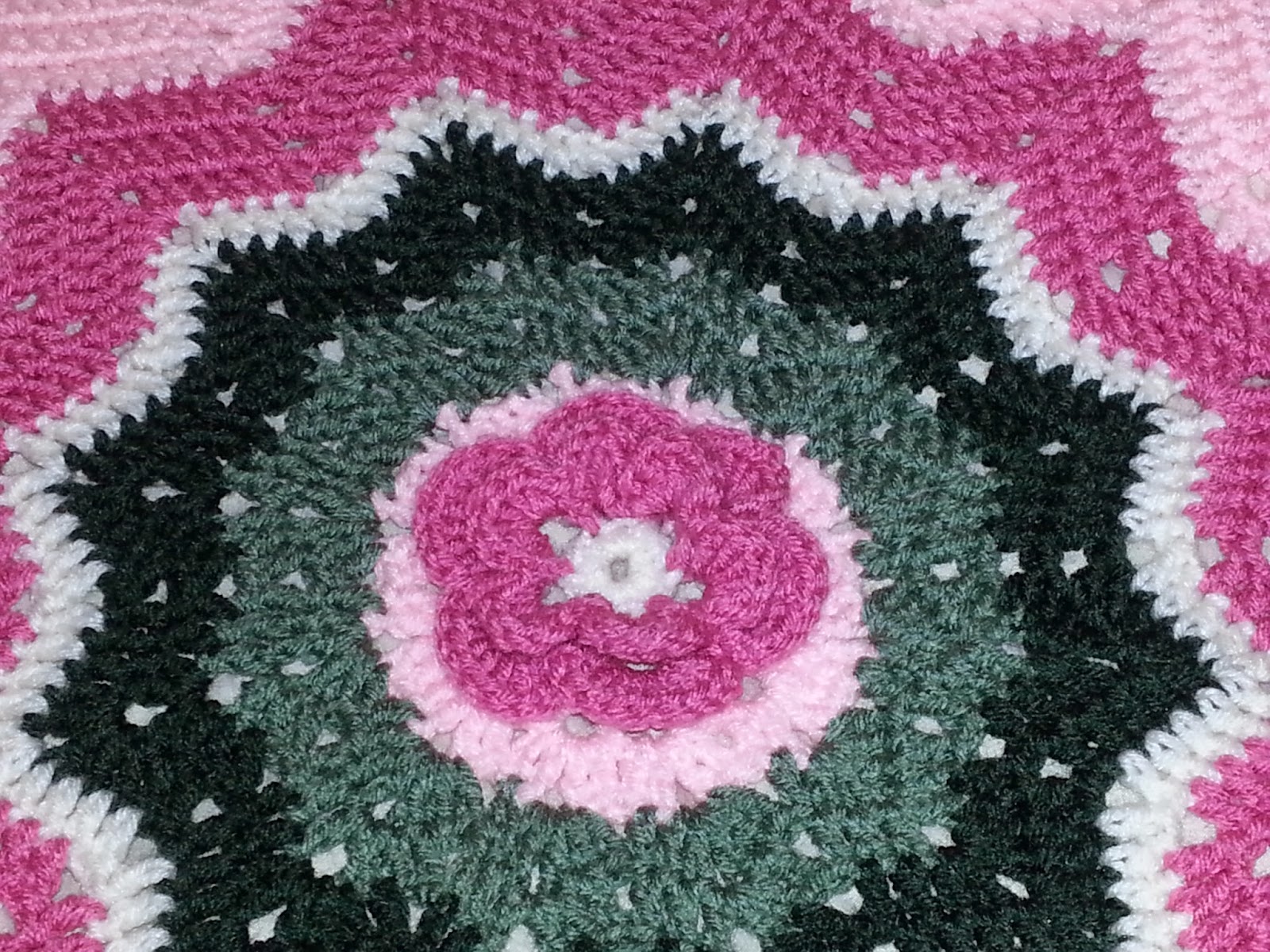 Lilly My Cat: Round Ripple Afghan