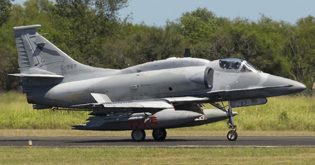 RWY01: A- 4AR Fightinghawk
