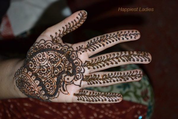 Mehandi Designs - Happiest Ladies