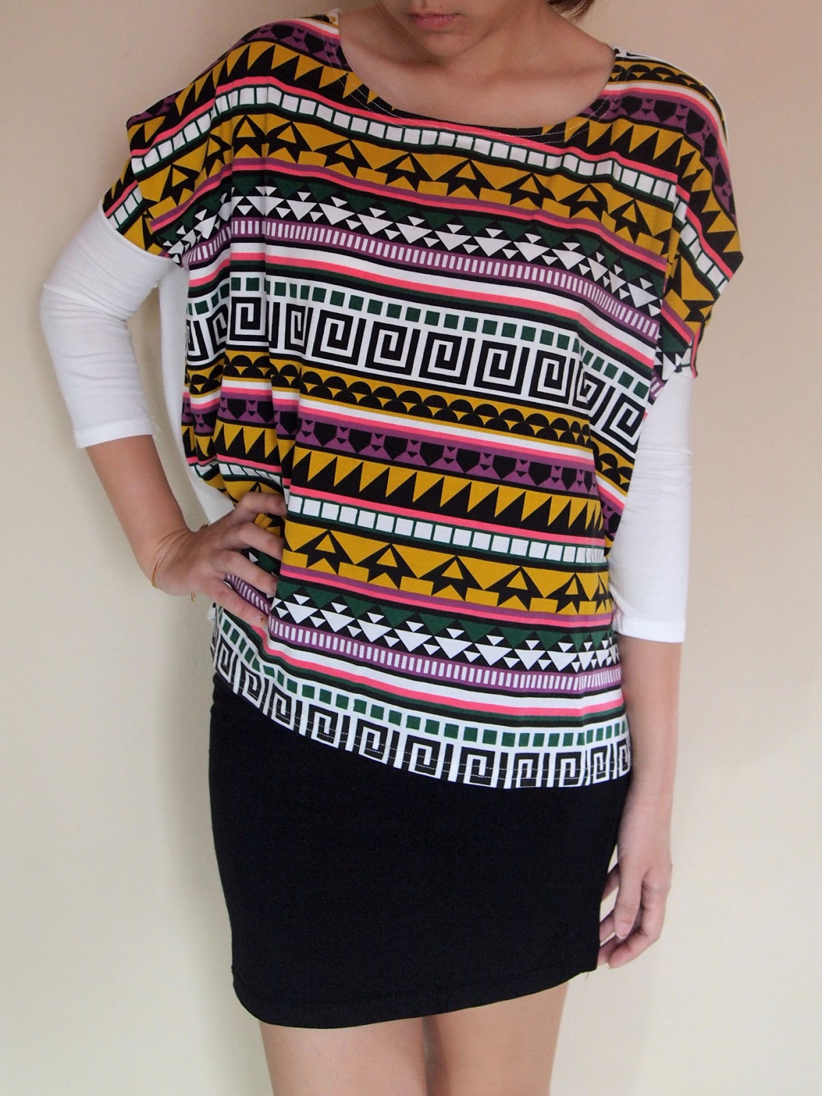 Jolie Nana: Top - Aztec Print