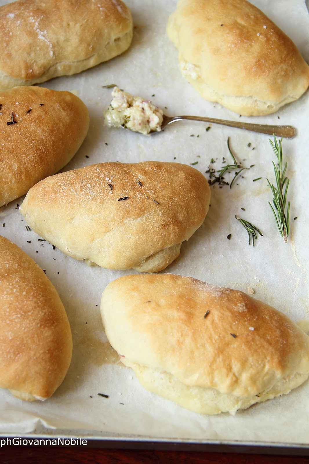 Mini calzoni farciti con prosciutto cotto Rustichello Lenti, ricotta e ...