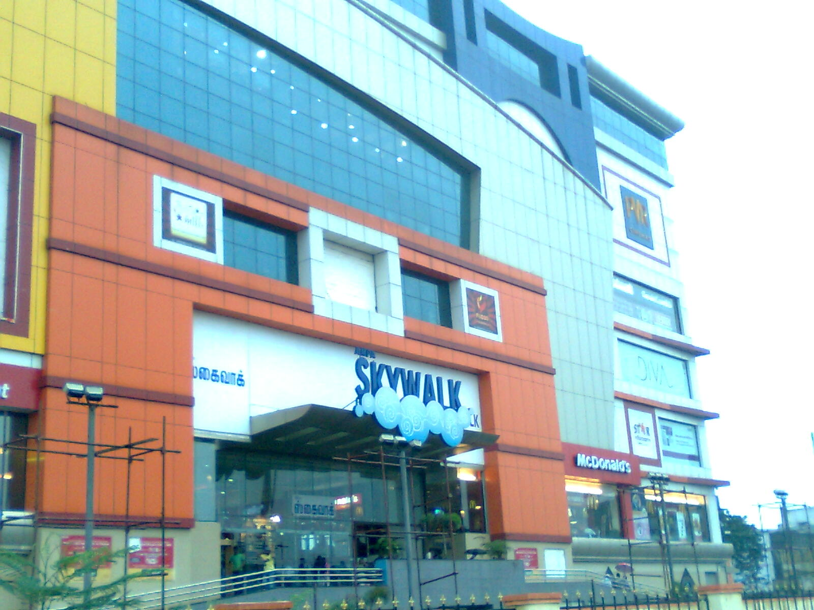 vgivbelief: attention ladies...shopping malls in Chennai