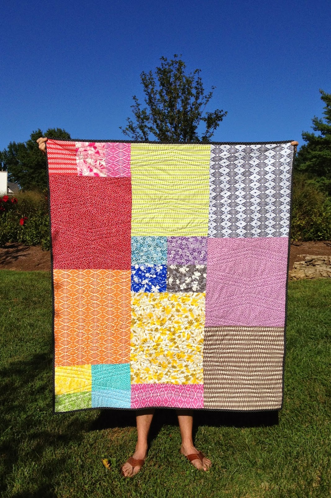 A Blue Sky Kind of Life: Rainbow Wave quilt: A finish!