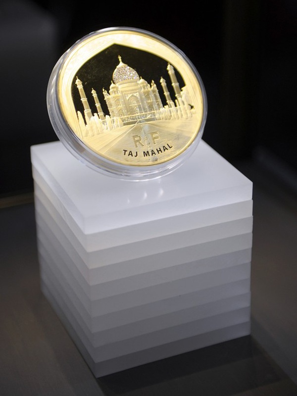 Musings of a Goyard Enthusiast: Goyard Case bearing a Taj Mahal Coin