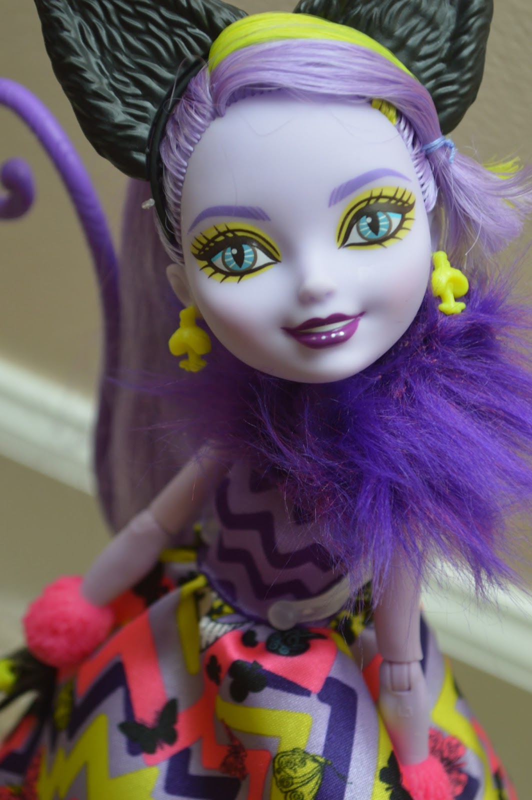 Meet Cute Monday: Kitty Cheshire