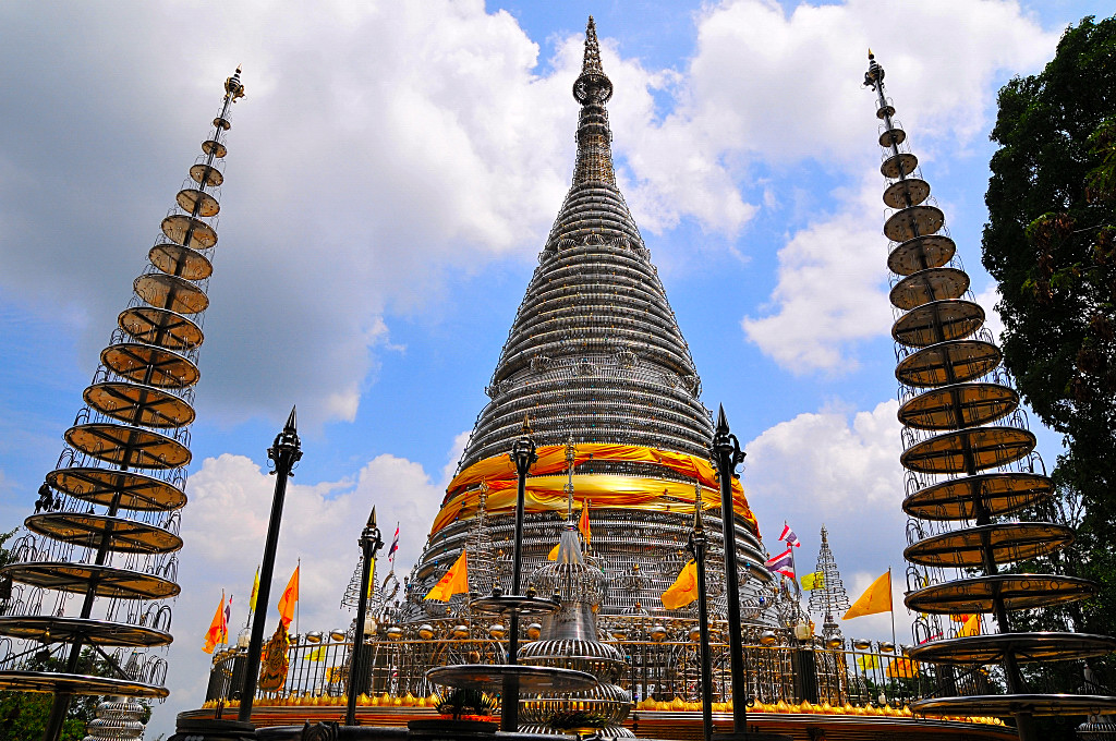 The Life Journey in Photography: Stainless Steel Temple @ Hat Yai, Thailand