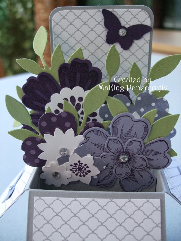MaKing Papercrafts: Card in a Box