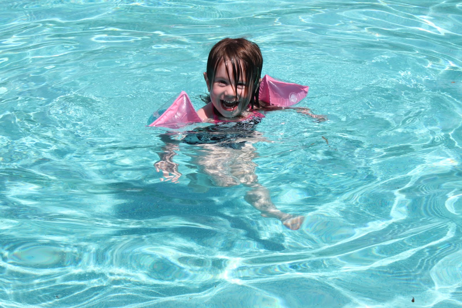 Mojoy: Swimming in April!