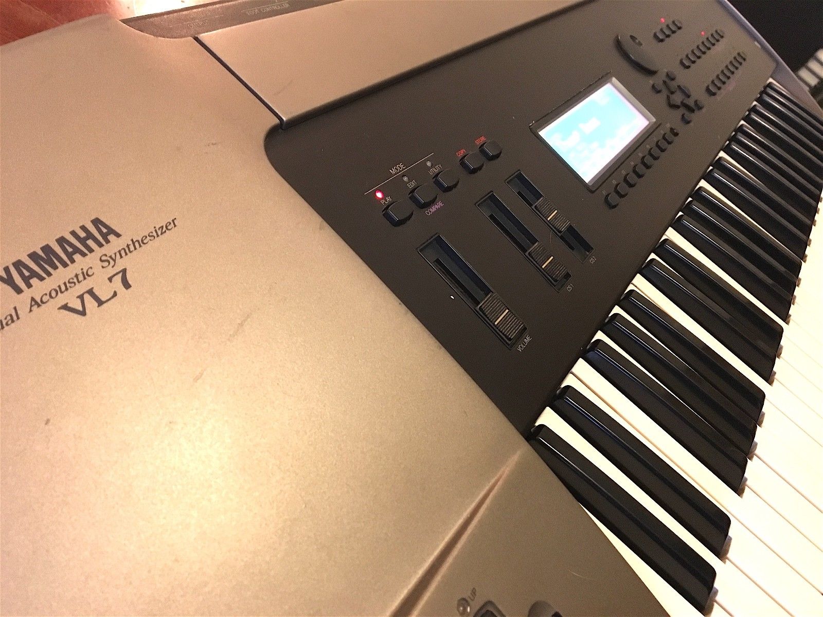 MATRIXSYNTH: YAMAHA VL7 - RARE PHYSICAL MODELING SYNTHESIZER