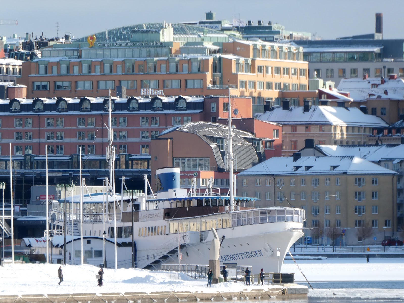 Björnidets blogg: 18 bilder från en vacker vinterdag i Stockholm