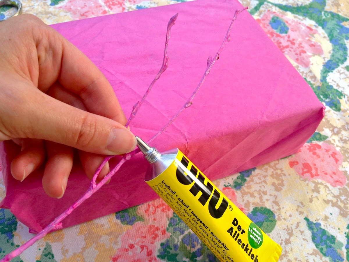Tulip & Lily: Gift Wrapping Idea: Tissue Paper plus Twigs plus Colour