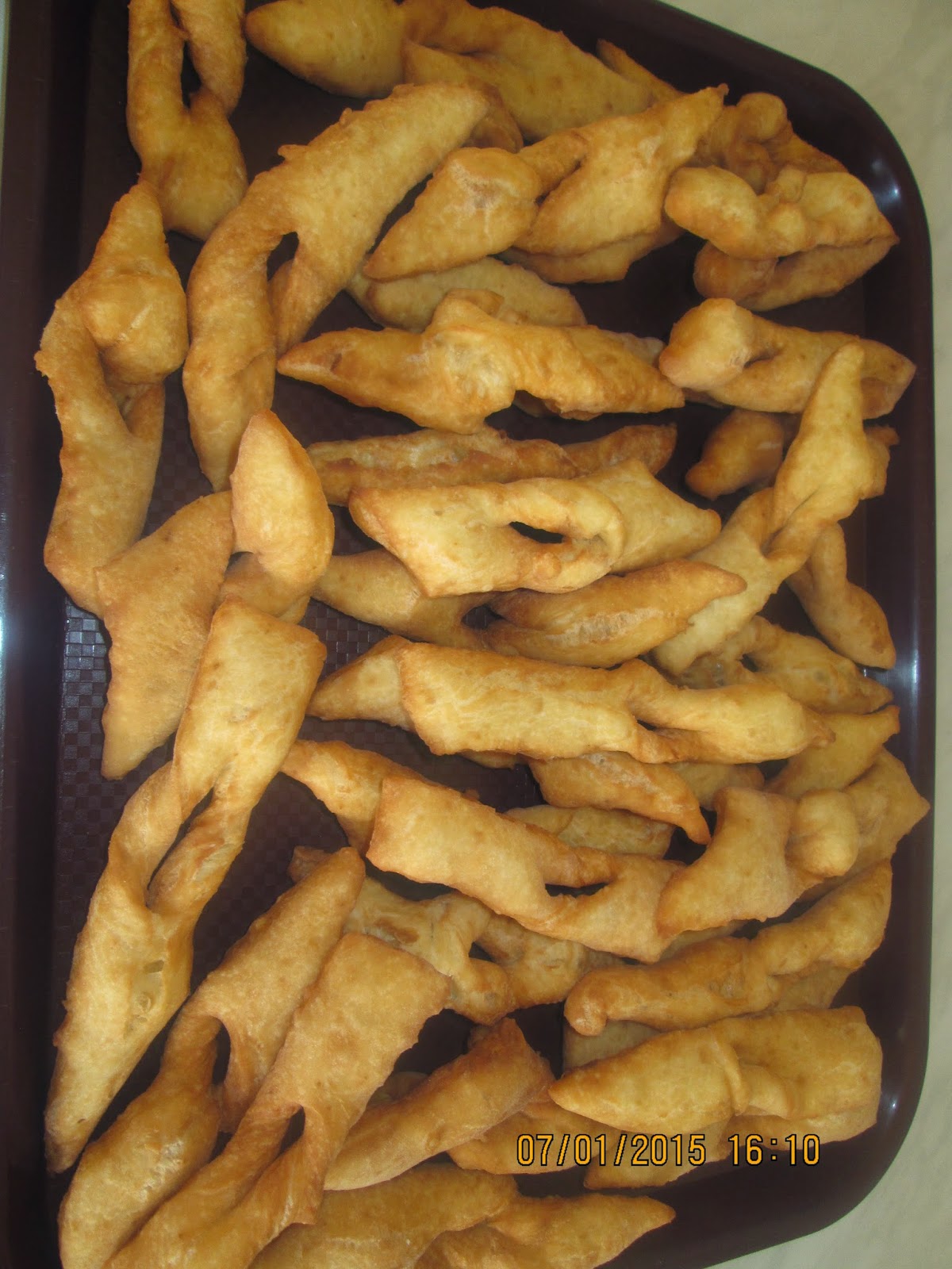 Prajituri de casa: Scoruse sau Minciunele