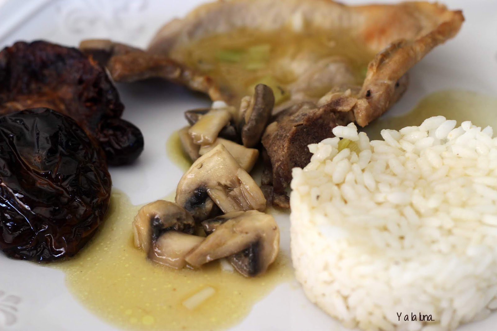 Y a la luna se le ve ve el ombligo...: Chuleta de lomo con tomates ...