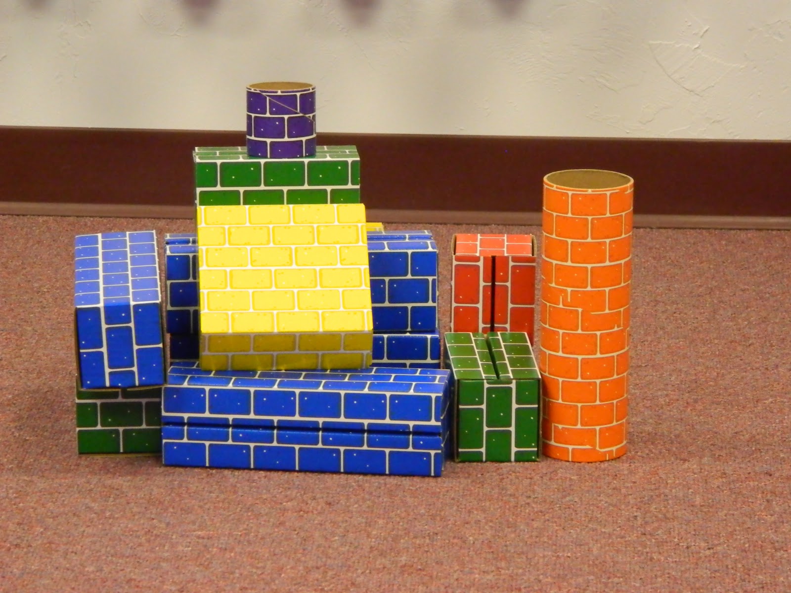 KIDDOS Build “Solomon’s Temple”