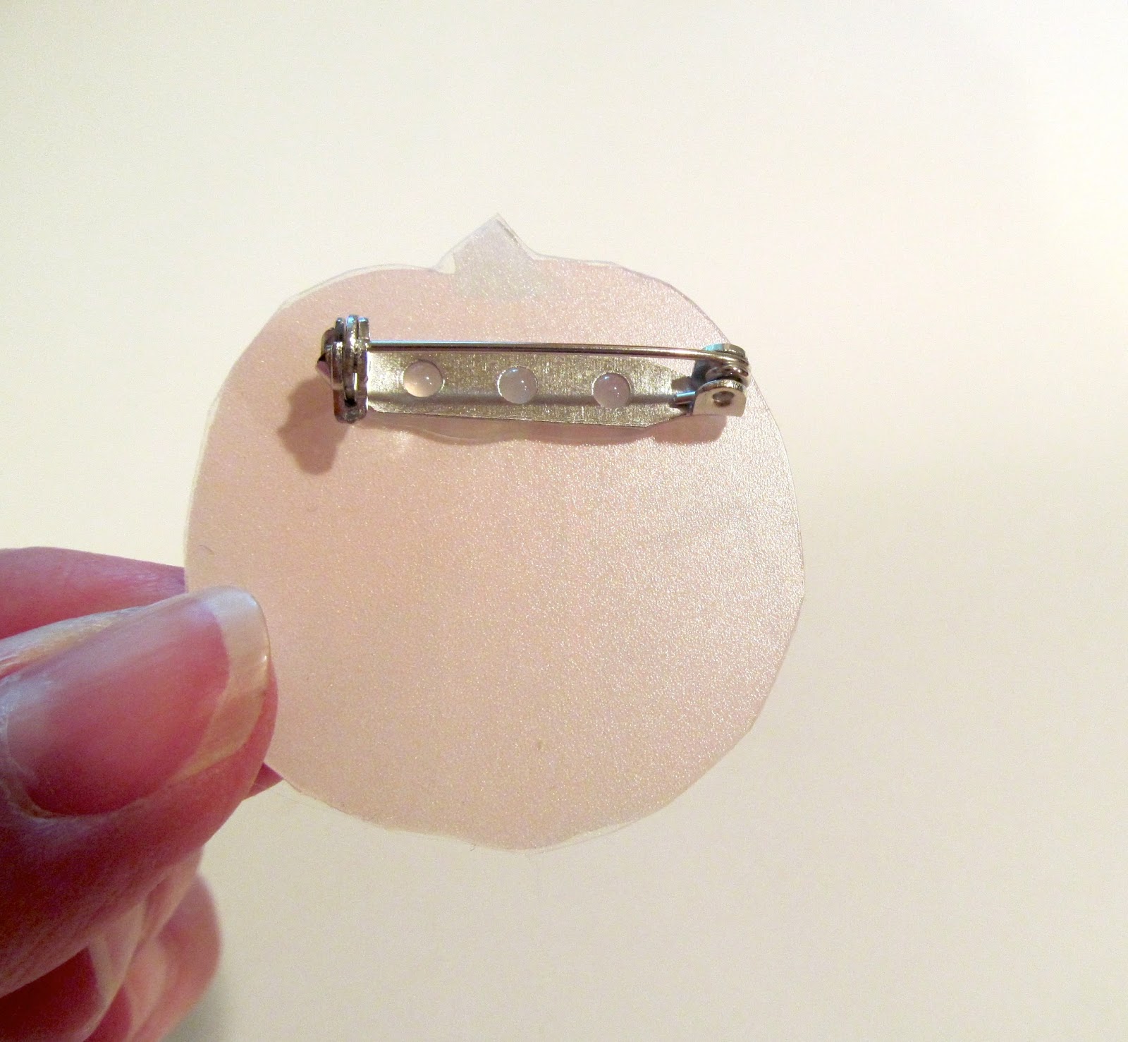 2 Happy Teachers: Easy Back-to-School Pins