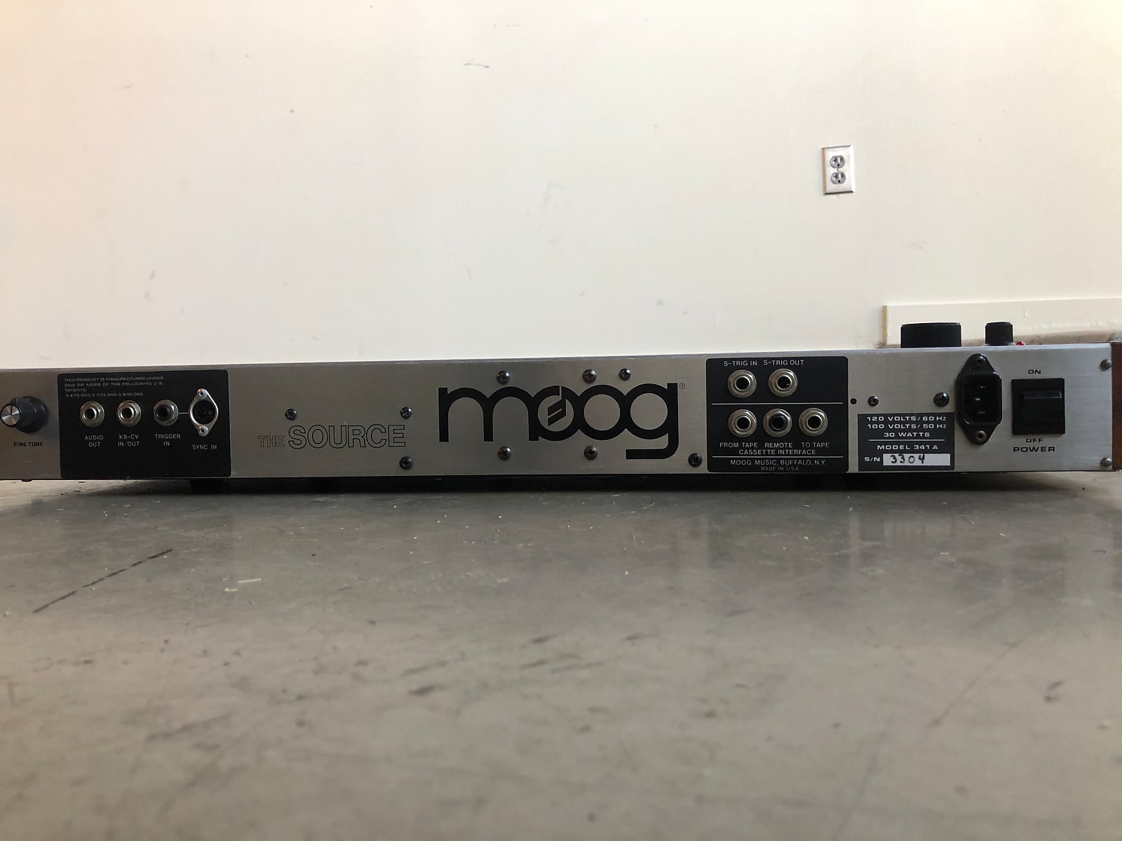 MATRIXSYNTH: Moog Source SN 3304