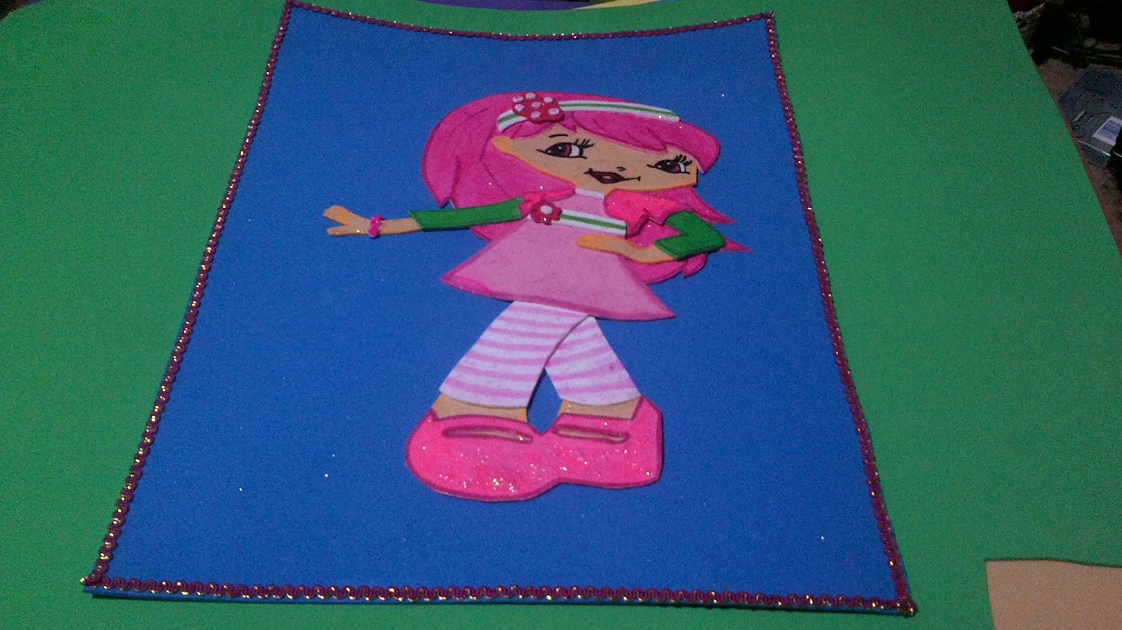 EL RINCÓN DE LA BONI: COMO HACER UN CUADRO DE GOMA EVA O FOAMY