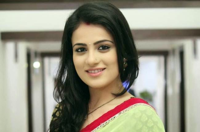 Radhika Madan Biography | Profile | Wiki | Age | Films | Favourites ...