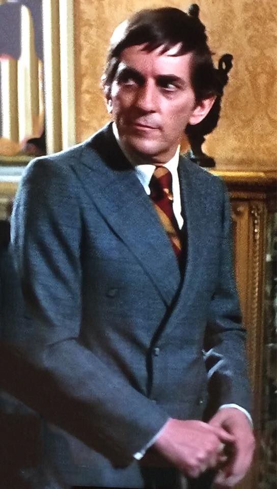 Shadows on the Wall: An Online Dark Shadows Fanzine: Barnabas Collins ...