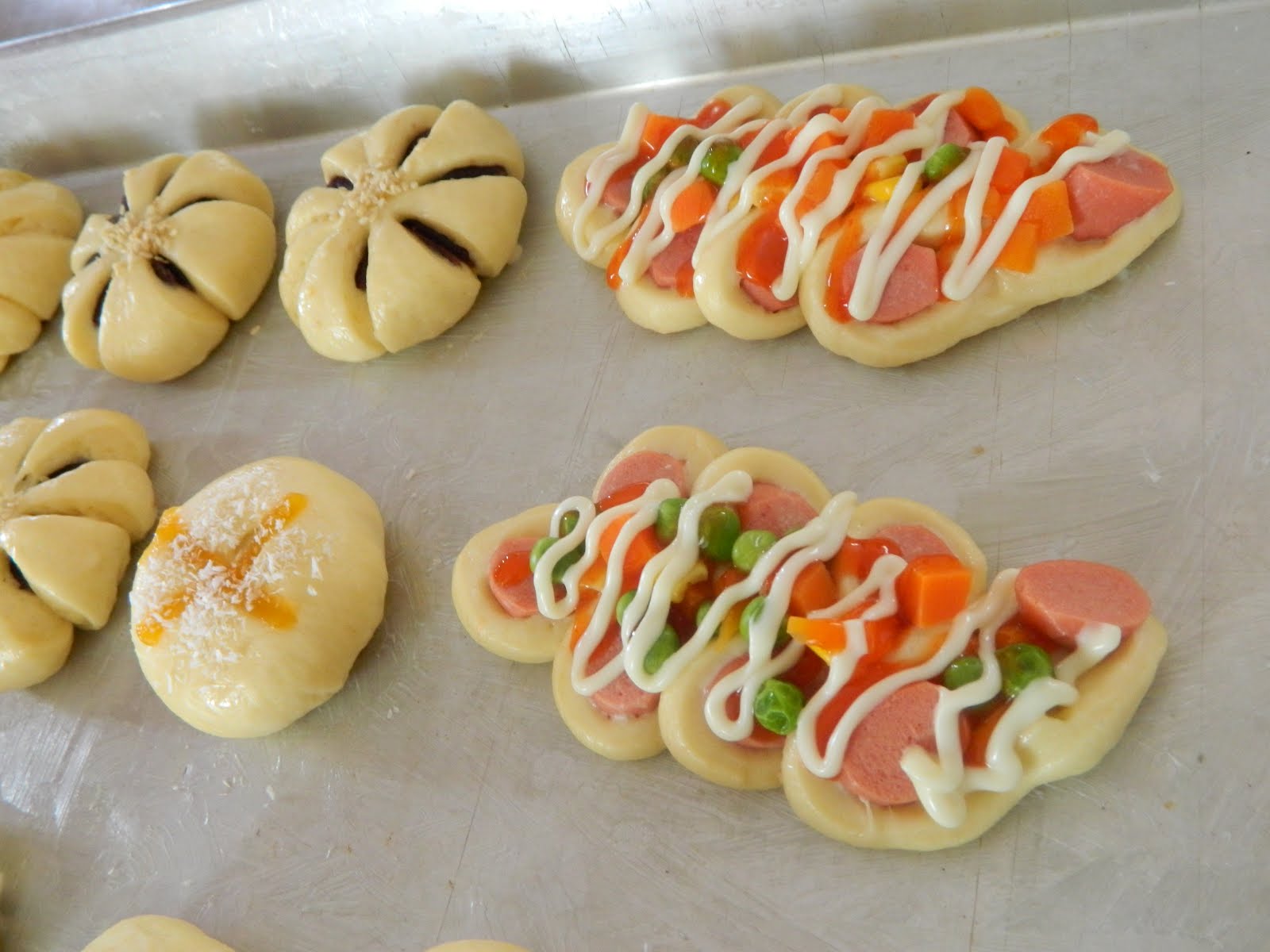 Hanan HOMEBASE Bakery: KELAS ROTI ( SWEET BUN )