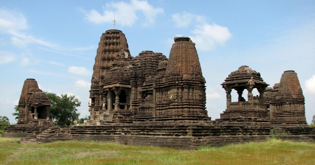 Hindu Temples of India: Gondeshwar Temple, Sinnar, Nashik, Maharashtra
