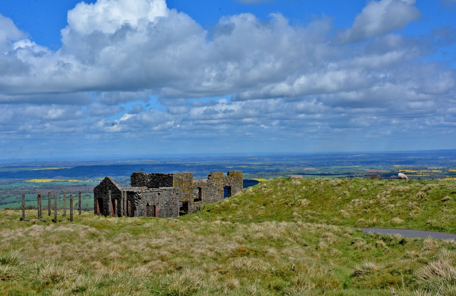 Highest Points: 106 - Brown Clee Hill - Shropshire - 29th April 2015