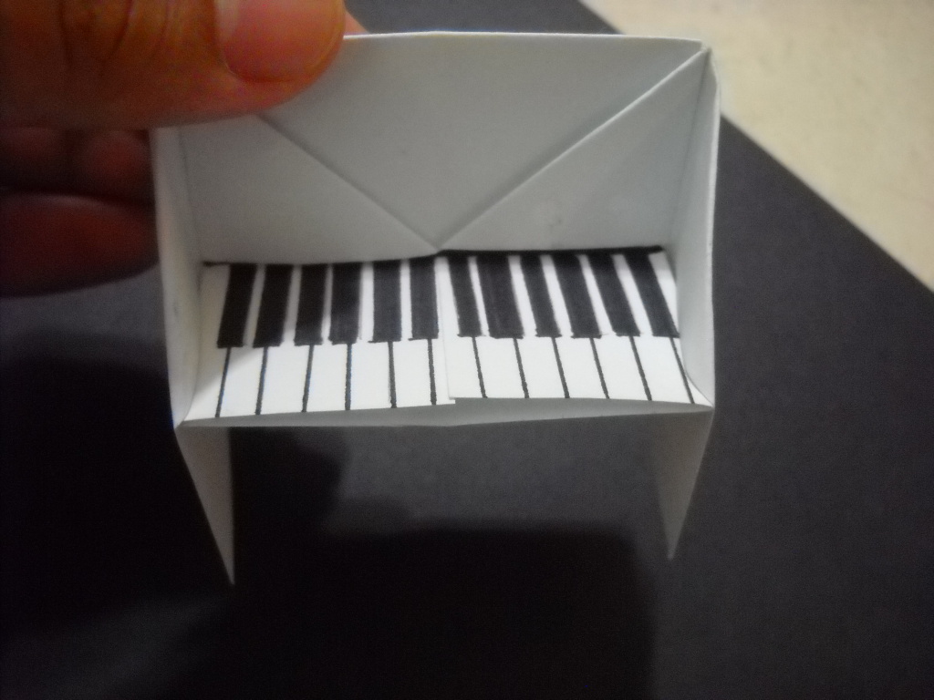 RED CRAFT: How to fold an origami : Piano