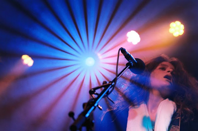 BAZAR MUSIC: Margot Cotten & The Bee's Knees: "Il ne faut pas croire ...