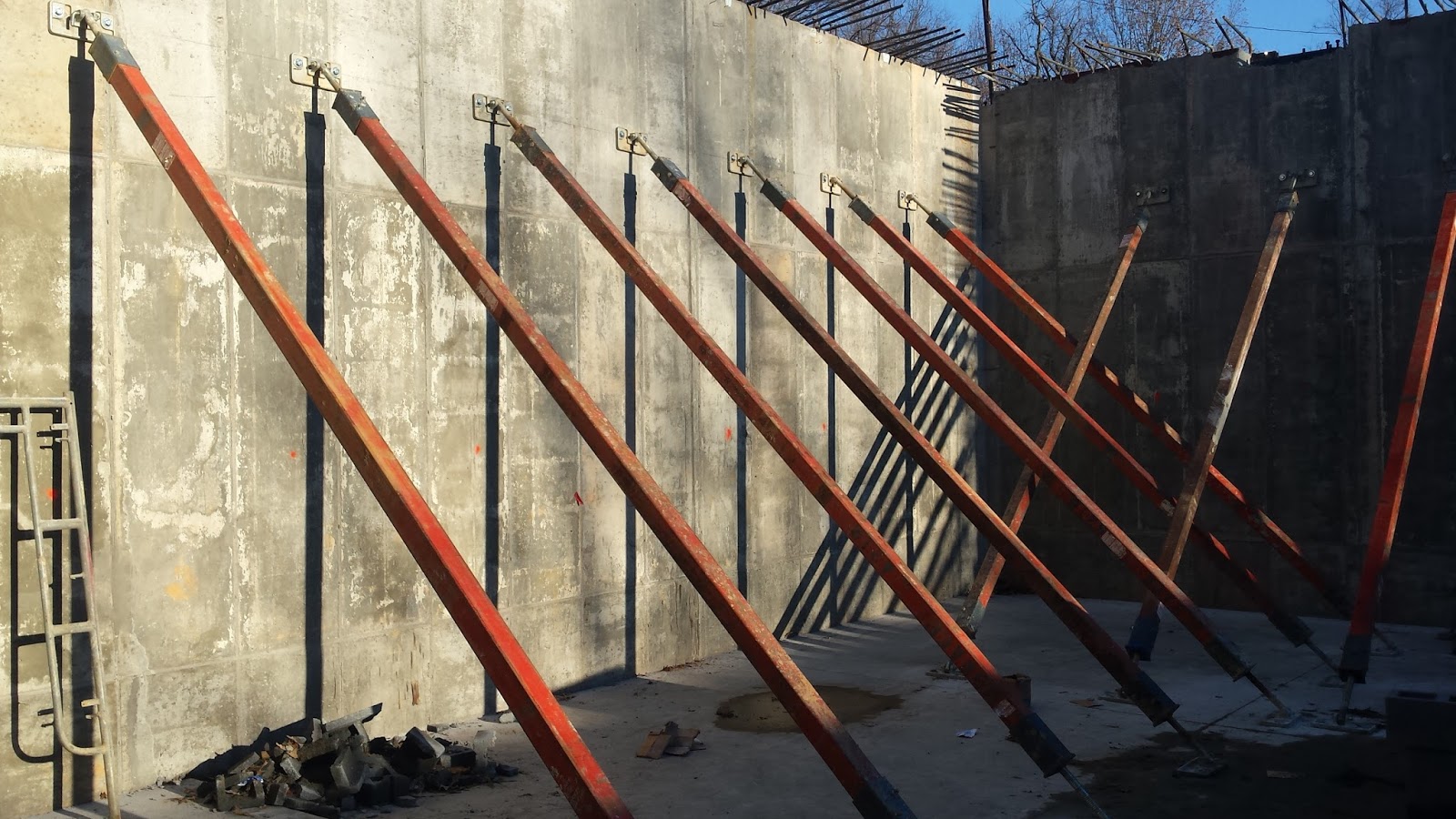 Wall Concrete Backfill Bracing