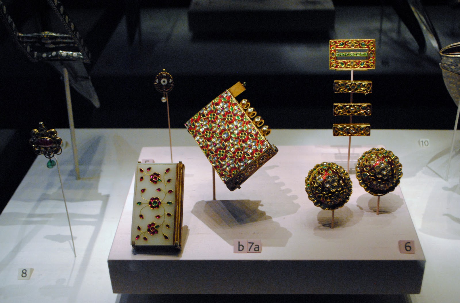 Ladies who do lunch in Kuwait: 'Islam Loves Art: Objects in The al ...